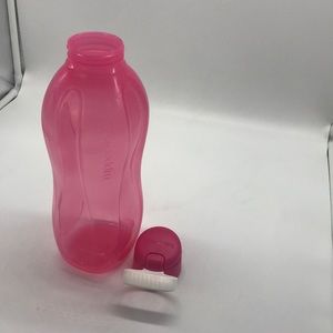 Tupperware | Kitchen | Tupperware Eco Fridge Water Bottle 2 Liter ...